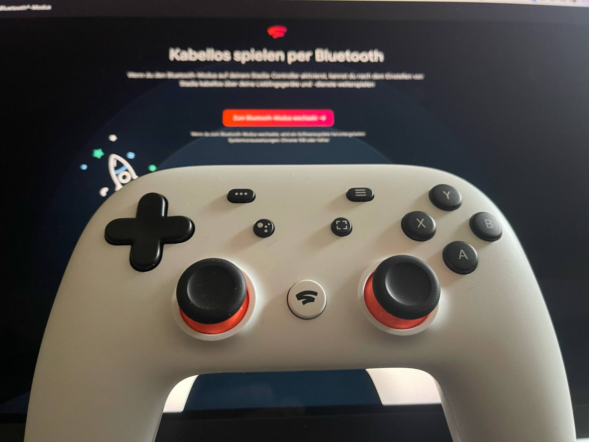 Google Stadia: Bluetooth am Controller freischalten | Tutonaut